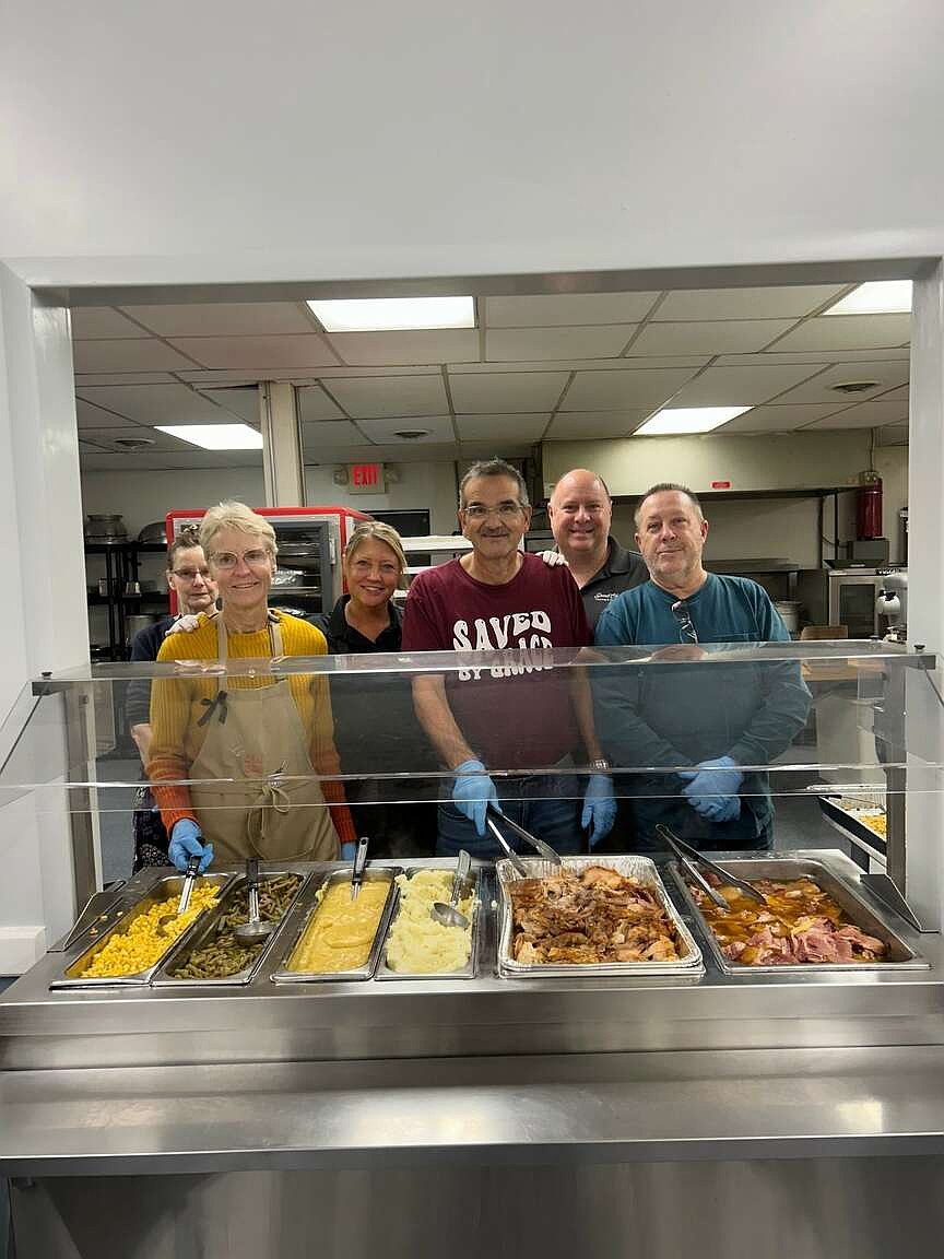 Ministerial Alliance serves Thanksgiving meal | California Democrat