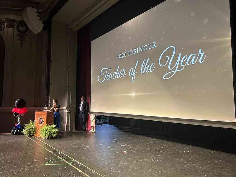 Menges wins Teacher of the Year award | Jefferson City News Tribune
