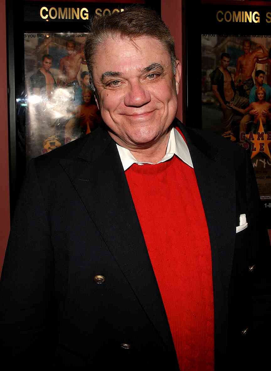 Rex Reed, contrarian film critic who perfected skewering celebrity ...