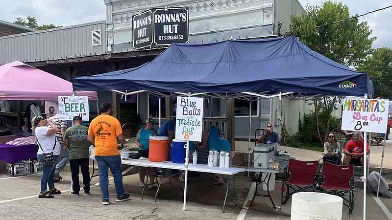 Testicle festival draws large crowds to Olean | Jefferson City News Tribune