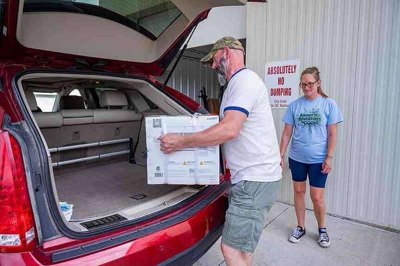 Ameren donates 100 AC units to Samaritan Center | Jefferson City News ...