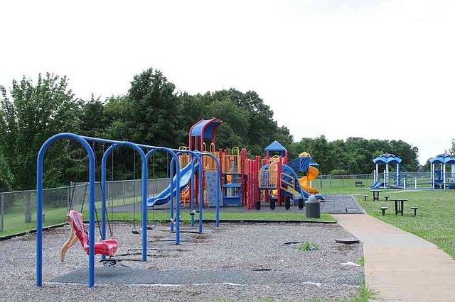 Child care centers across Missouri grapple with staff retention issues ...